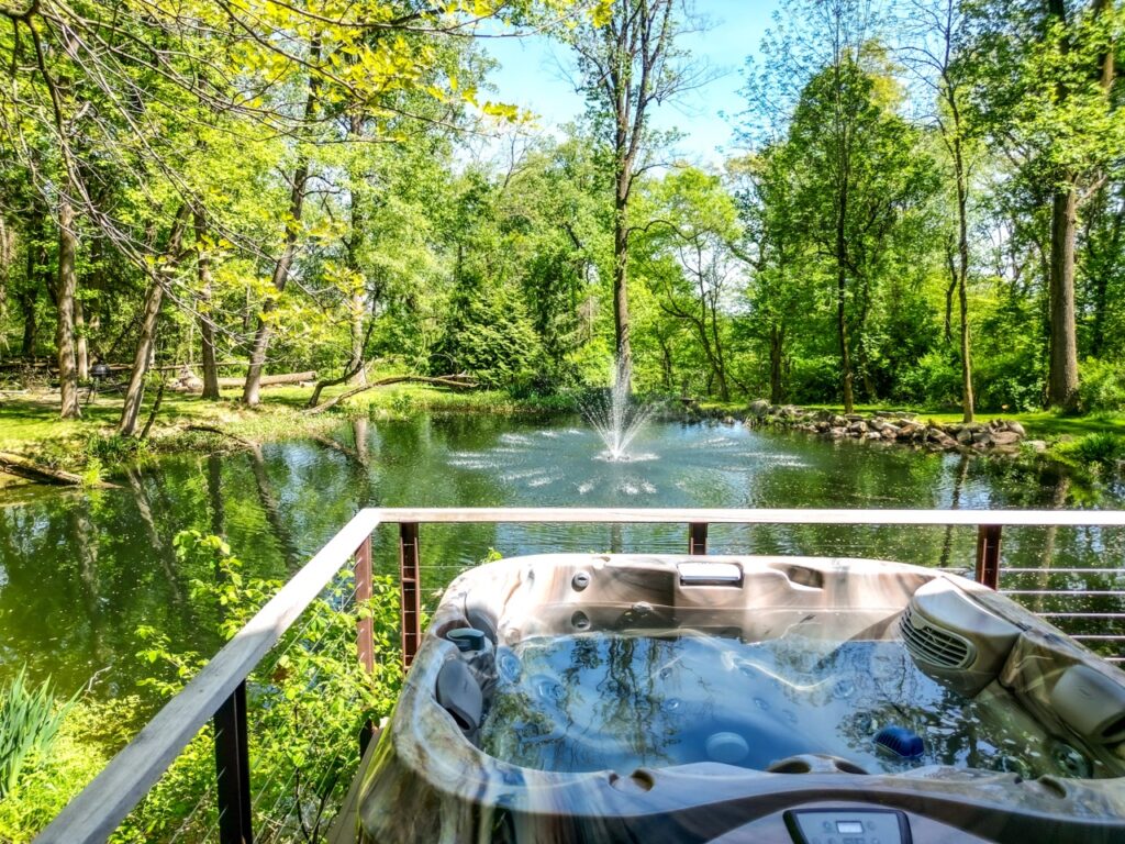 Roundtop Mansion - Timeless Luxury and Breathtaking Views